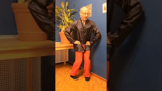 Упражнения для коленных суставов. Часть 5/9 (цигун).