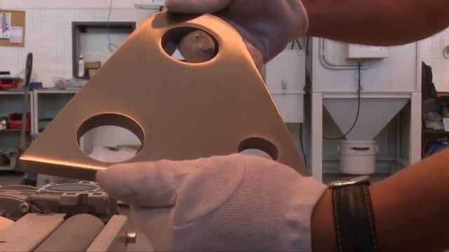 Описание зачистного станка RWT STEELLINE240.