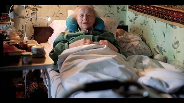 Православная молодёжь поздравила ветеранов Басманного района с Днём Победы