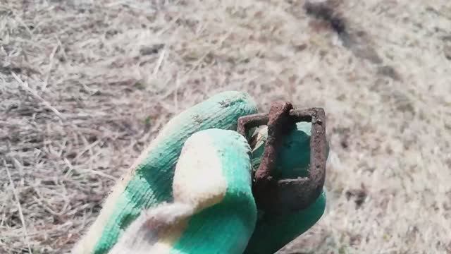 ИНТЕРЕСНЫЕ НАХОДКИ НА МЕСТЕ СТАРОЙ ДЕРЕВНИ!