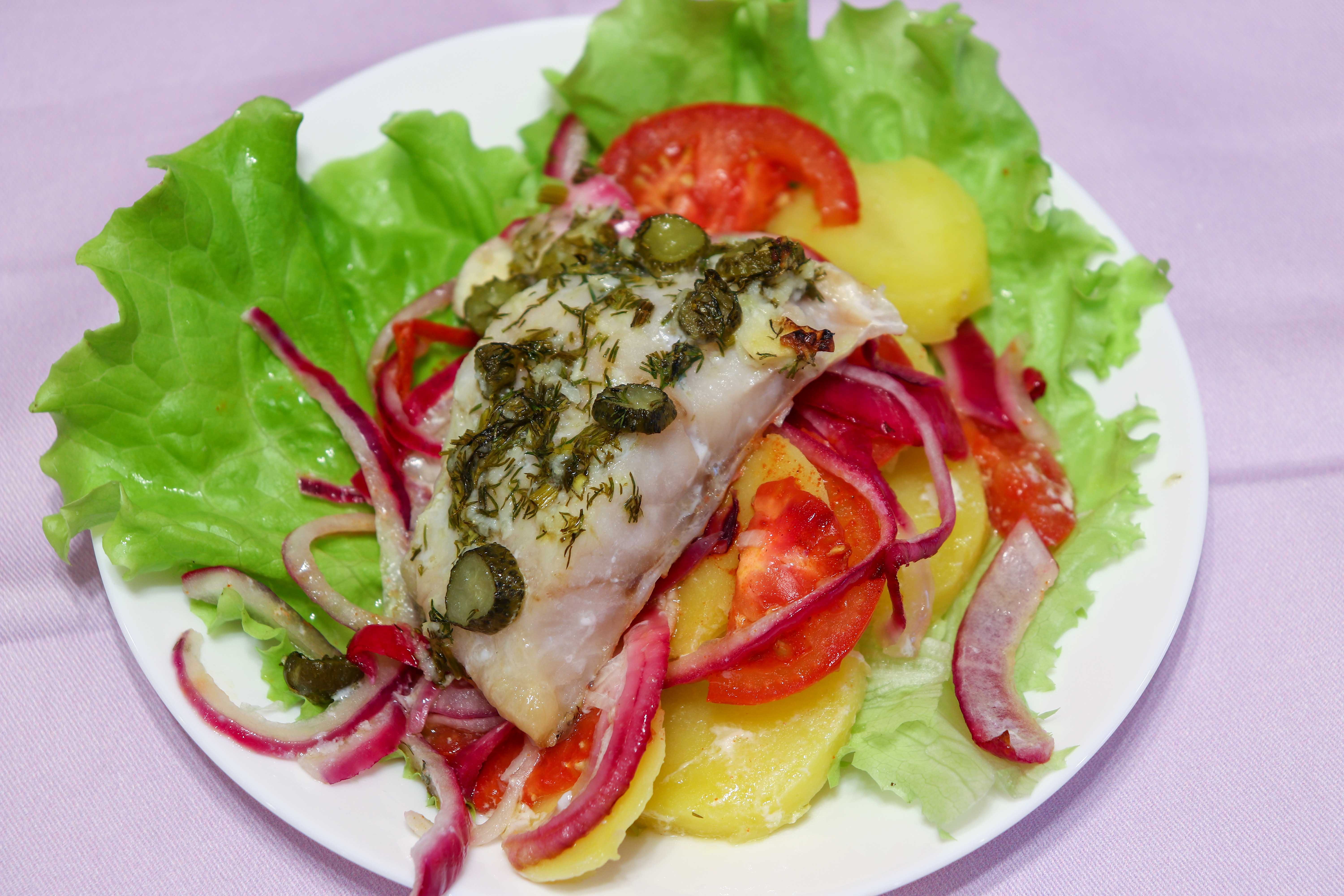 Окунь с картофелем