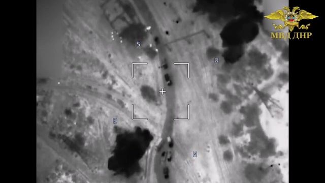 #Архив. Уничтожение колонны ВСУ в Мариуполе. 04.2022/Destruction of the ukrainian column. 04.2022