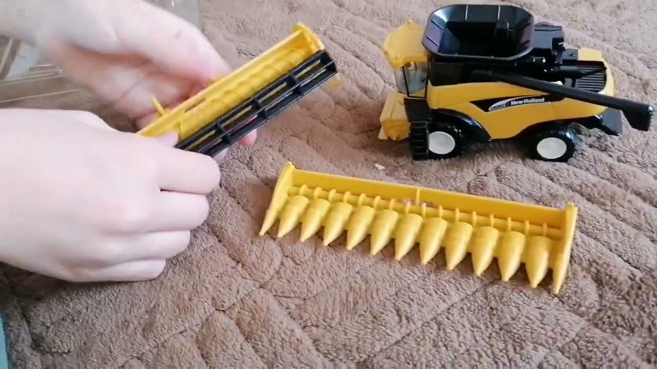 Новый комбайн. Обзор детской игрушки из АлиЭкспресс. Игрушка для детей.
