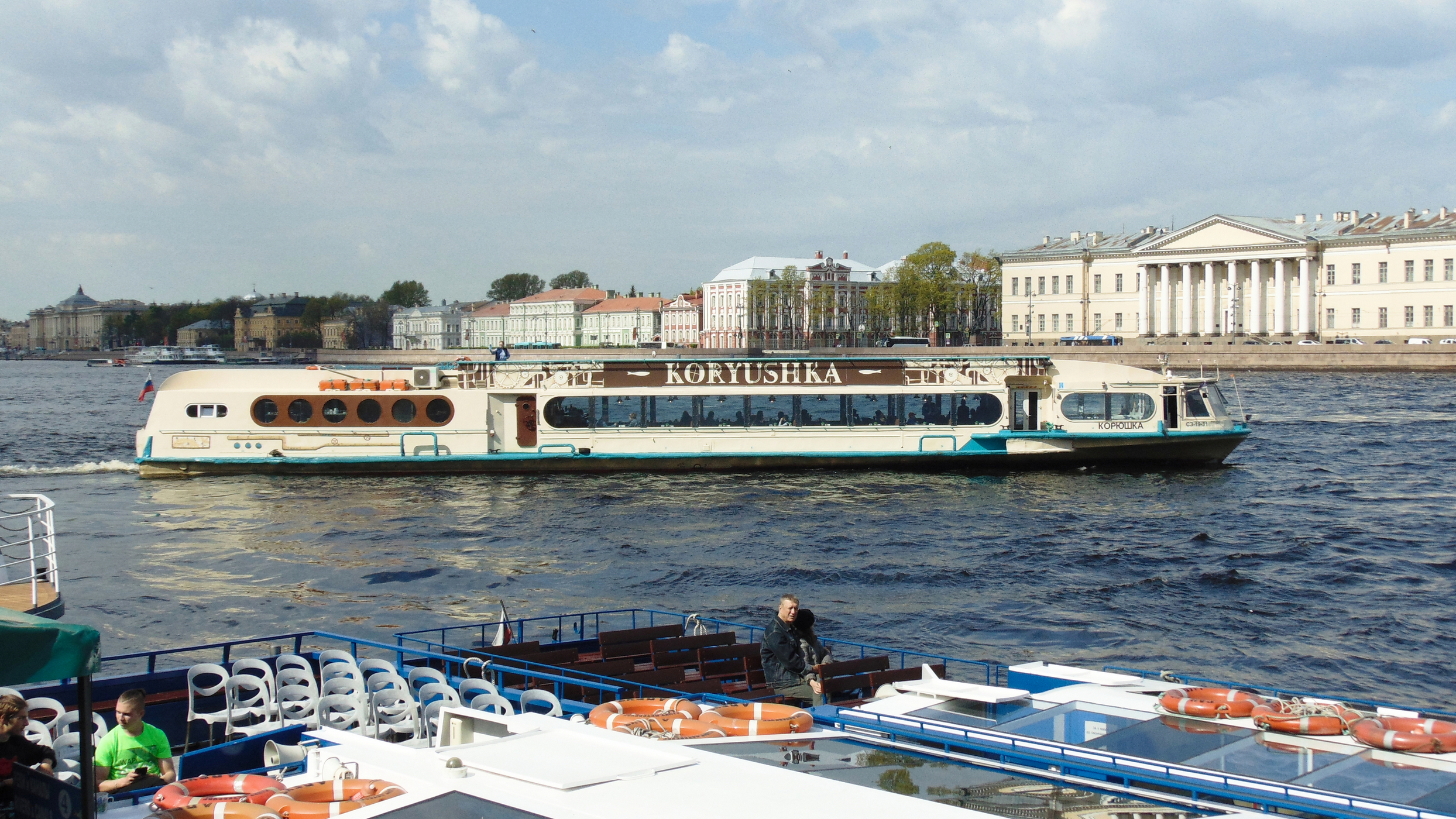 По дельте Невы на теплоходе КОРЮШКА