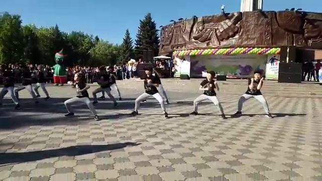 25 мая 2019 года. Первое выступление группы (младший состав)