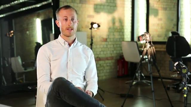 B2 UNIT 7  Life skills video