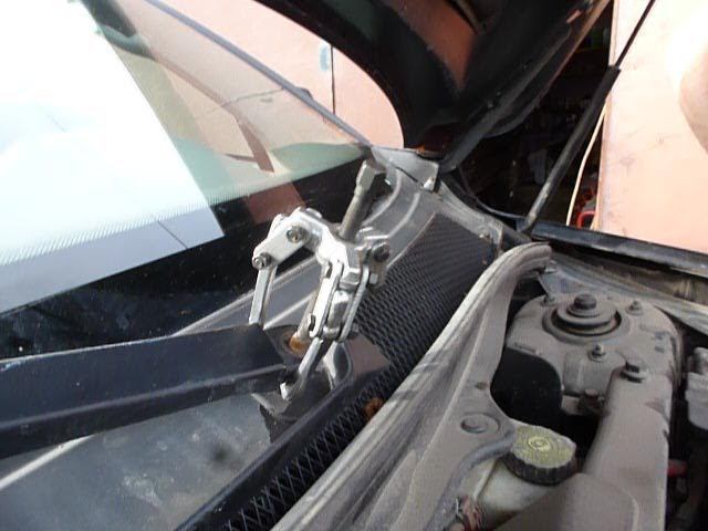 Снятие поводков дворников