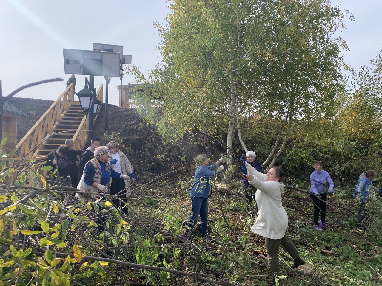 Субботник у Дальнего родника за Лучинником