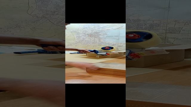 №4 Упаковка. Как я заматываю коробку скотчем с помощью диспенсера