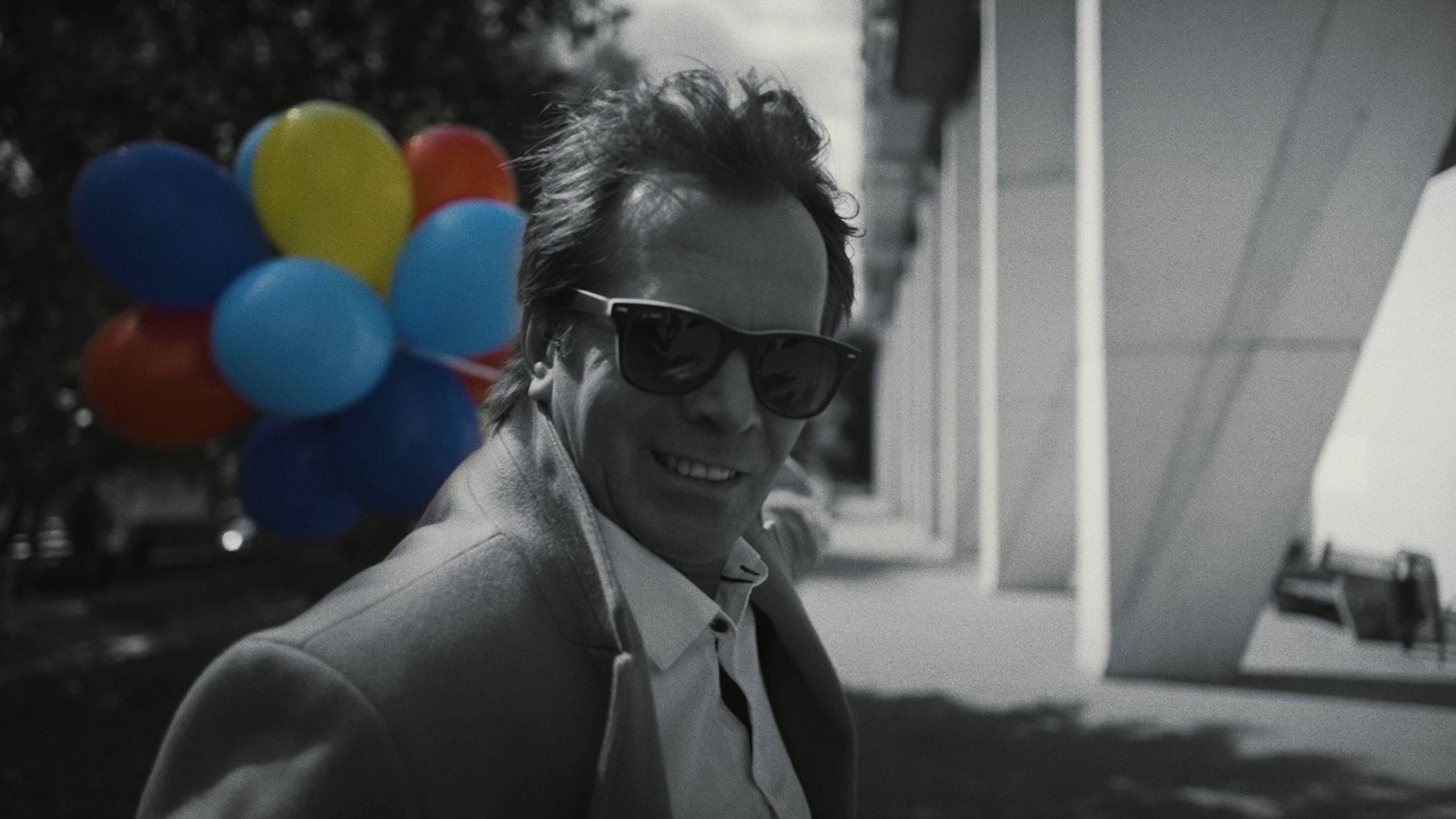 КУРАРА - Ненастоящий мужчина (Official Video)