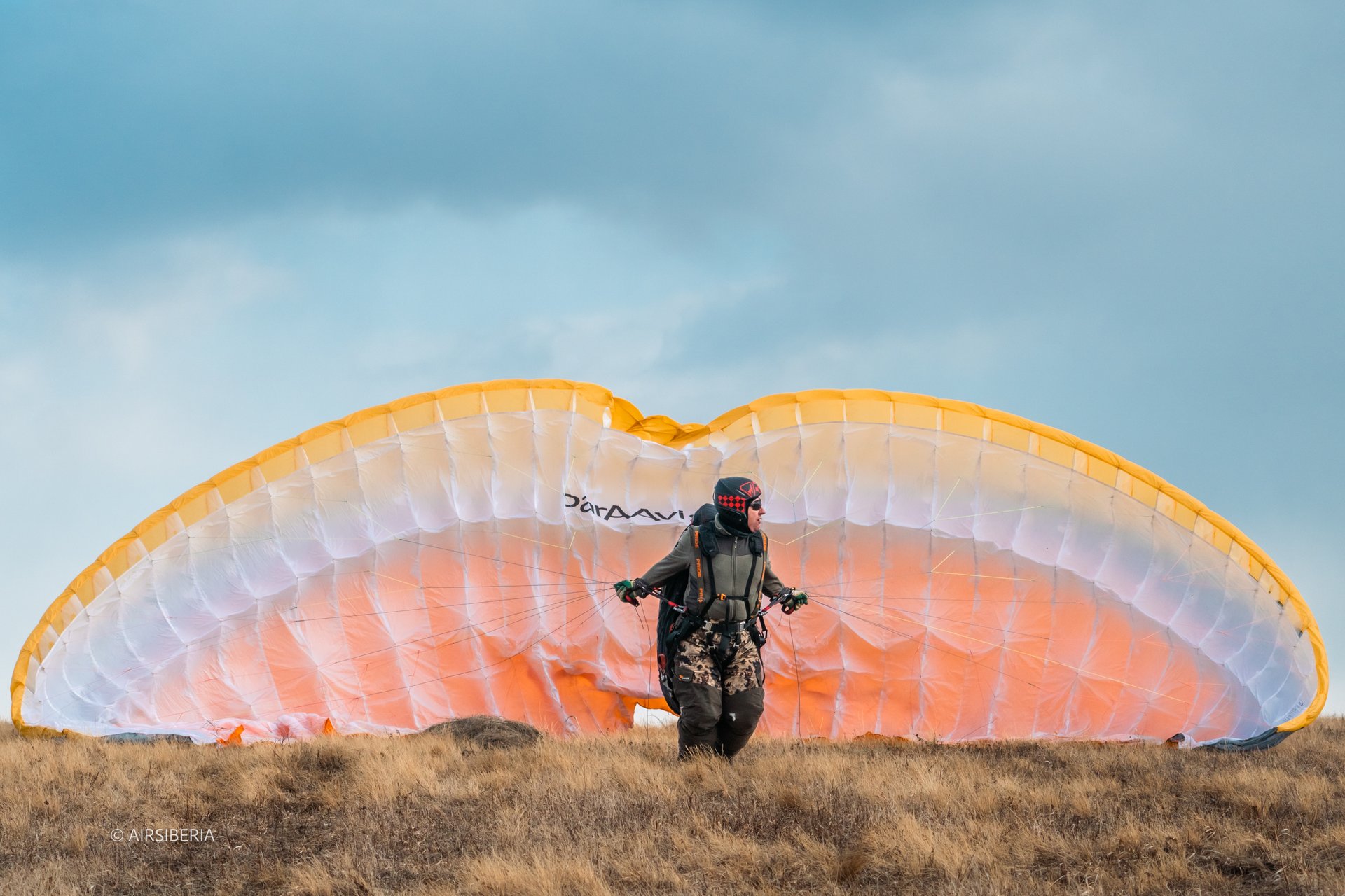 Парапланерный интенсив в Хакасии 
Полеты на параплане в Красноярске и Хакасии