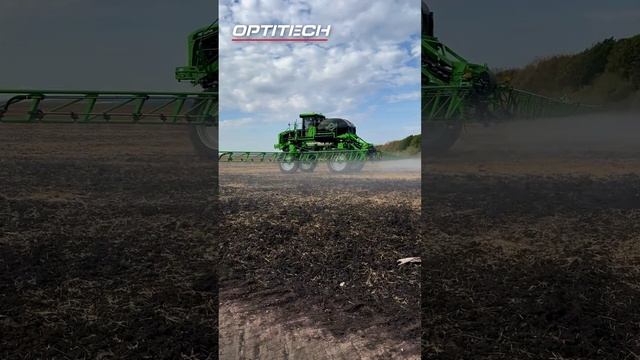 Опрыскиватель ОПТИТЭК в работе