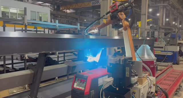 Запуск роботизированного комплекса для сварки узлов сельхозтехники на предприятии в Воронеже