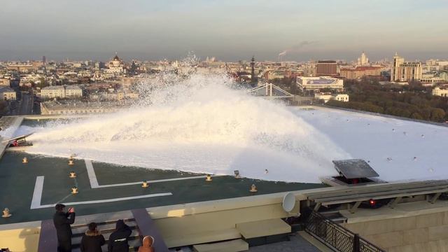 Автоматическая система пенотушения вертолетной площадки с помощью «гибридной пены».