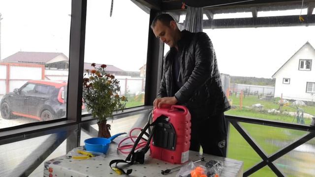 Электрический опрыскиватель для сада Умница