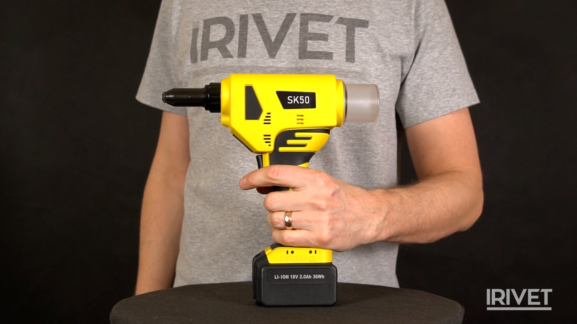 SKYTOOLS SK50 - аккумуляторный заклёпочник для установки вытяжных заклёпок Ø 3.0 - 5.0 mm