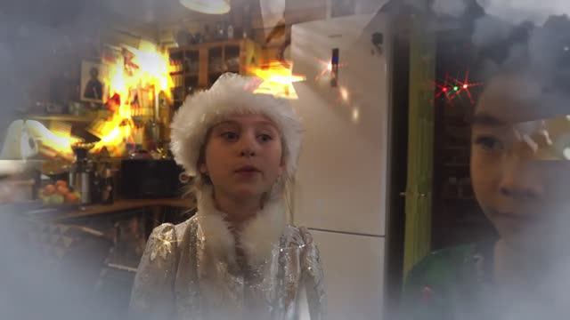 Алина и София.Новый Год