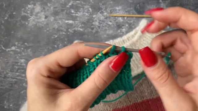 Эластичный способ закрытия петель резинки.