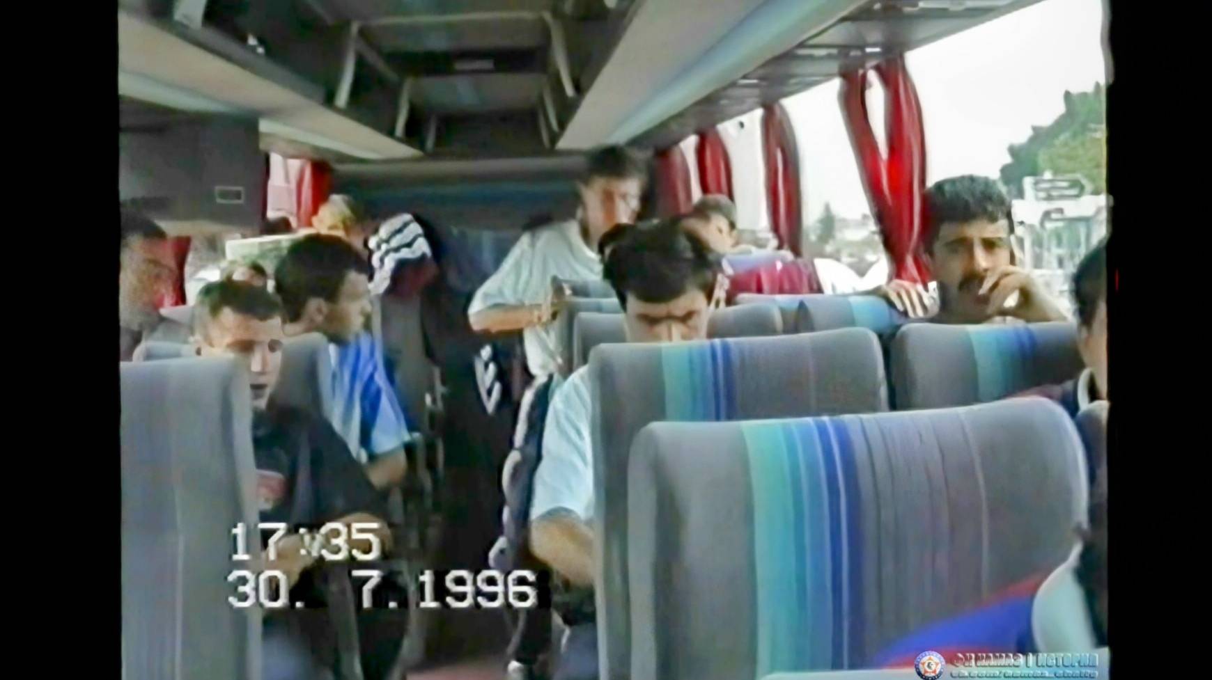 ФК «КАМАЗ-Чаллы». Прилёт во Францию на матч 1/2 финала Кубка Интертото с «Генгамом». 30 июля 1996 г.