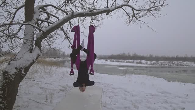 FLY YOGA _ RUSSIAN WINTER _ ASMR  ЙОГА В ГАМАКЕ