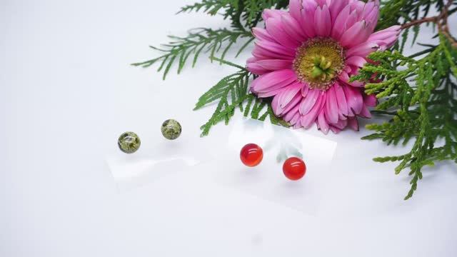 Серьги гвоздики Сердолик Змеевик натуральный пусеты уральские самоцветы бижутерия Хорошие Вещи 3819