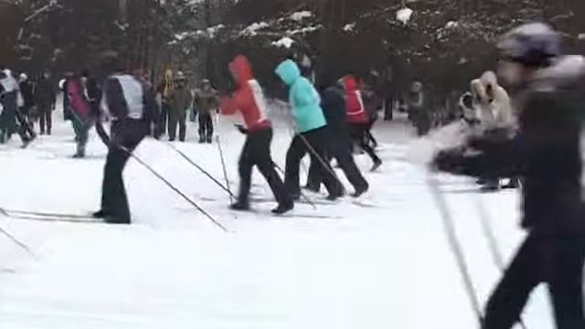 В оргкомитет по лыжным гонкам  подали заявки 2000 участников. Февраль 2012 год