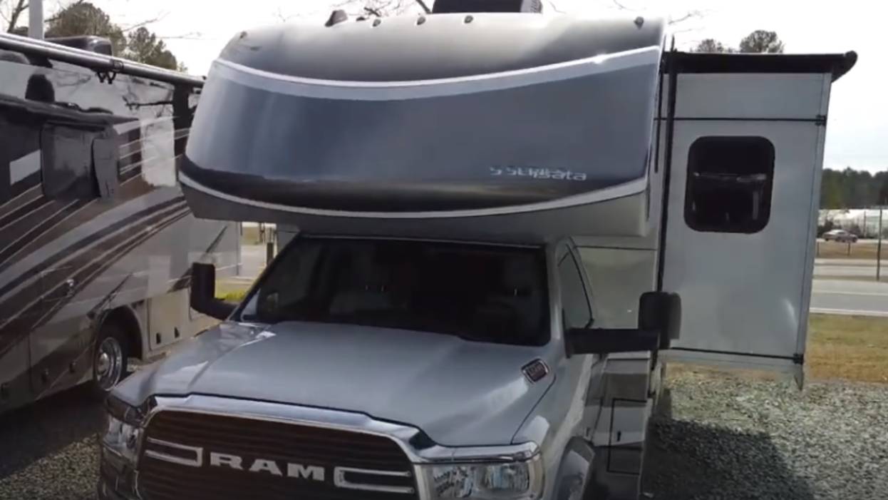 Лучший Автодом со всем что можно пожелать Dodge 5500 6.7L CUMMINS TURBO DIESEL