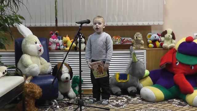 А.Екимцев Ехал дождик на коне. Читает Костя Васильев.