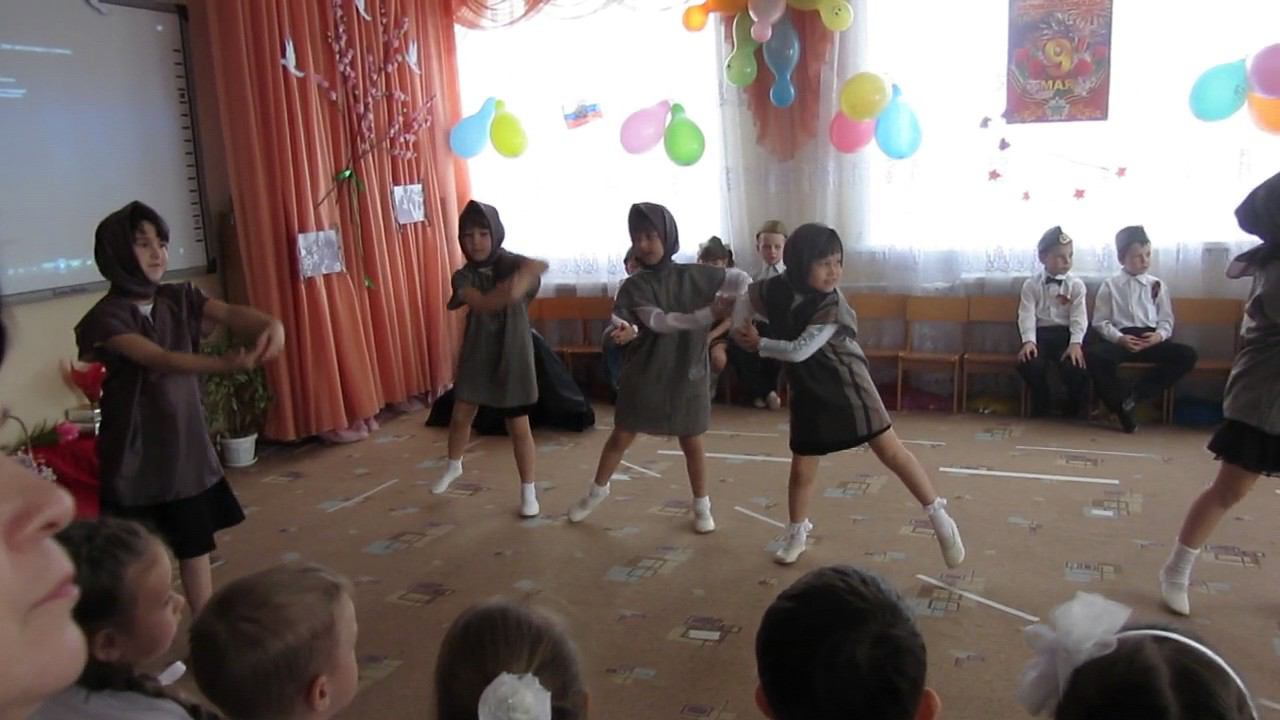 Яблоневый сад. День победы. Танец "Дети войны"