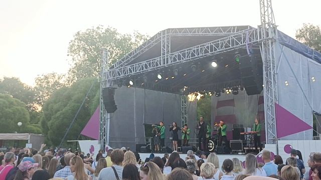 Псков, ярмарка ,,виноград"