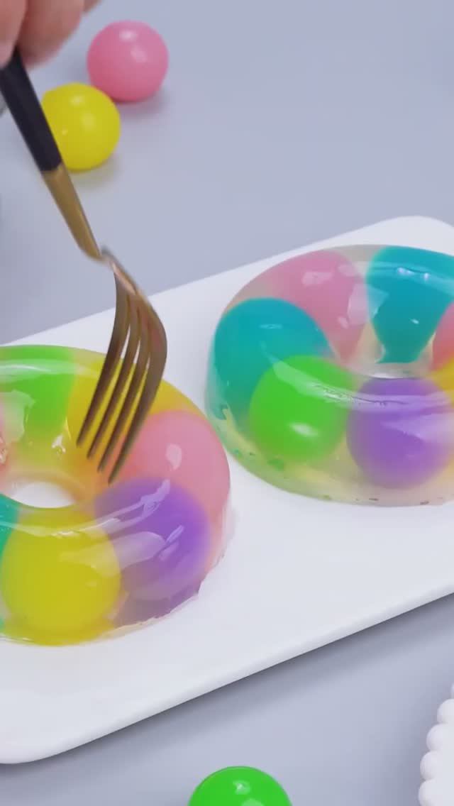 Красивые пирожные желе