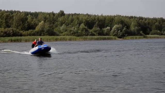 Лодка Азимут Эверест 405 мотор Ямаха 15.mp4