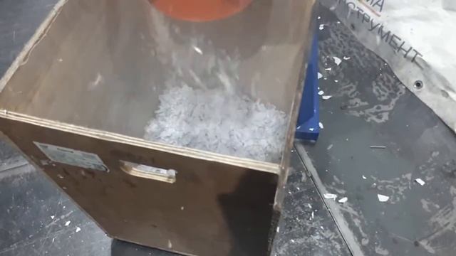 Дробилка измельчитель бумаги МИ-500Р сетка калибровочная 30мм.mp4