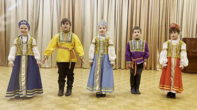"Ворон и Барашеньки", Ансамбль народной песни "Маков цвет"