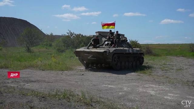 После прилёта HIMARS на Донбассе замироточила икона. Что удивительно, она полностью из пластика