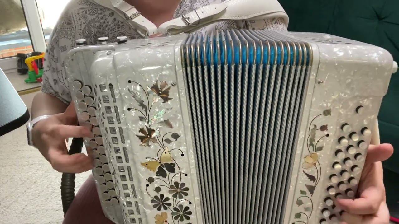 «Вот решила написать, дорогая Ксения», звучание нот для гармони