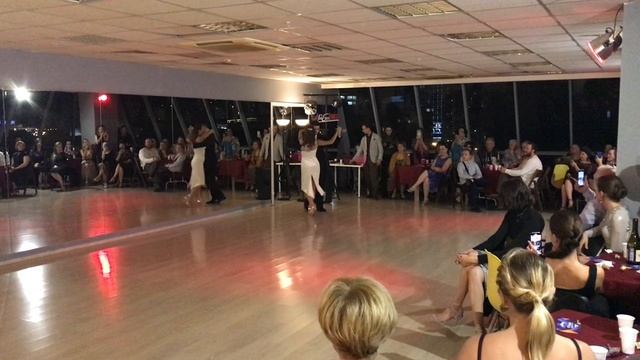 #1 танго. Выступление на милонге Луис Скуичарини Евгения Самойлова. Екатеринбург 08.10.2022