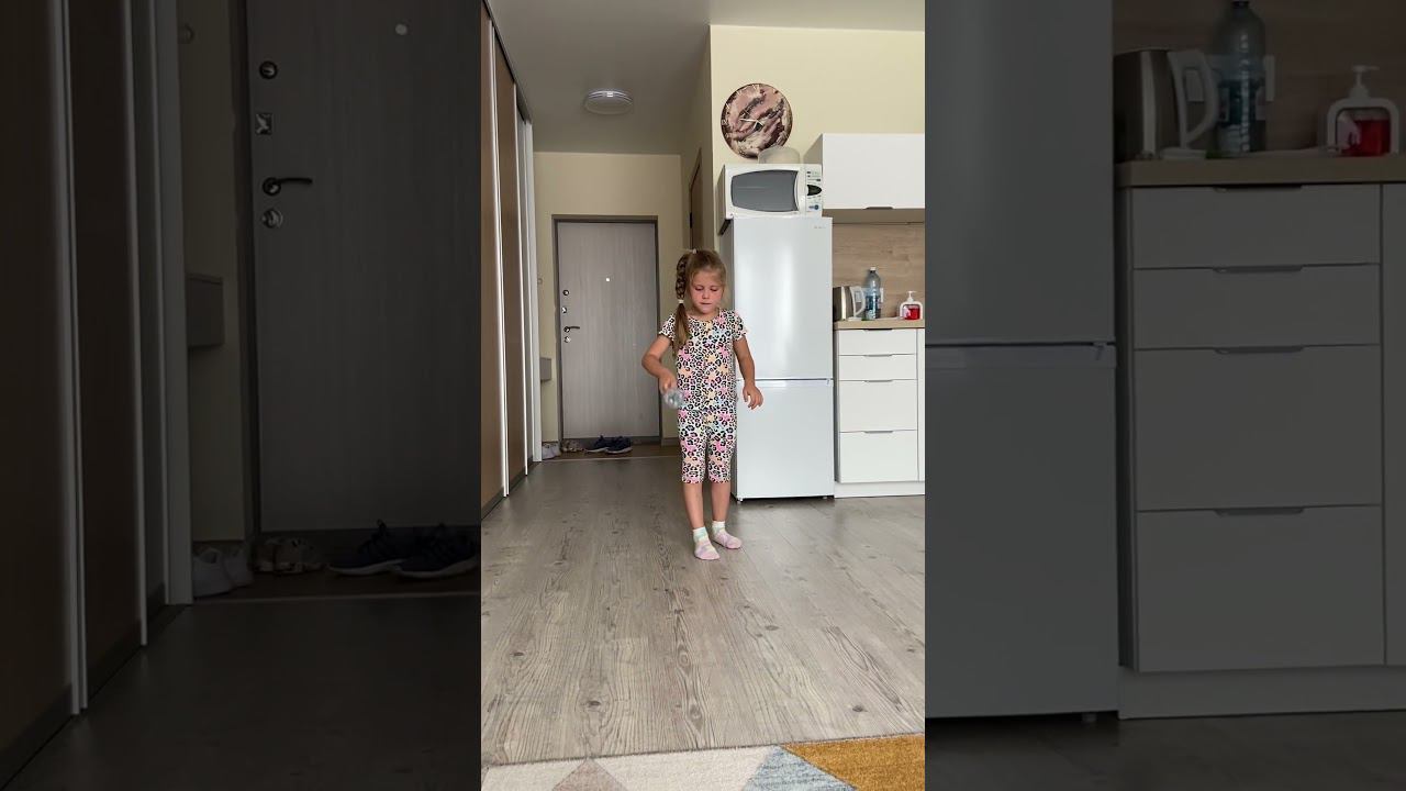 Челлендж Бутылка Воды. Bottle Flip Challenge