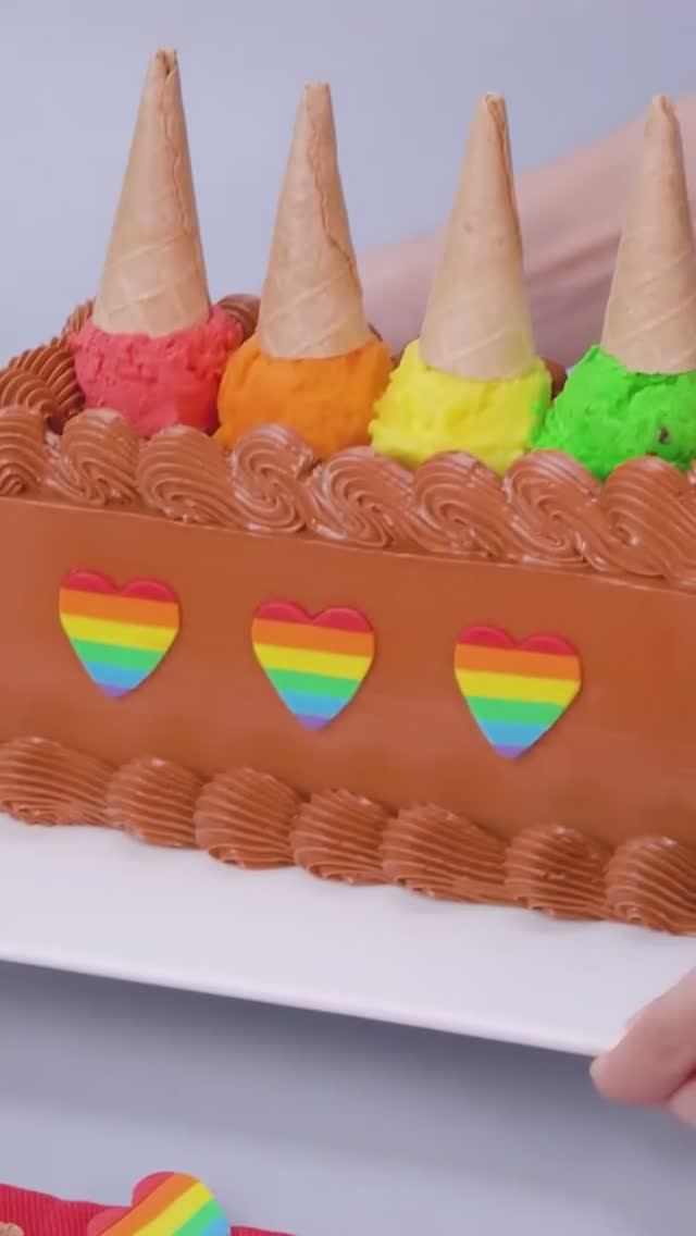 Как приготовить бисквитный шоколадный торт?