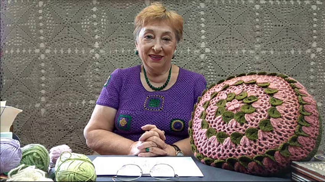 Подушка "Тортик". Мастер-класс по вязанию крючком от О. С. Литвиной.