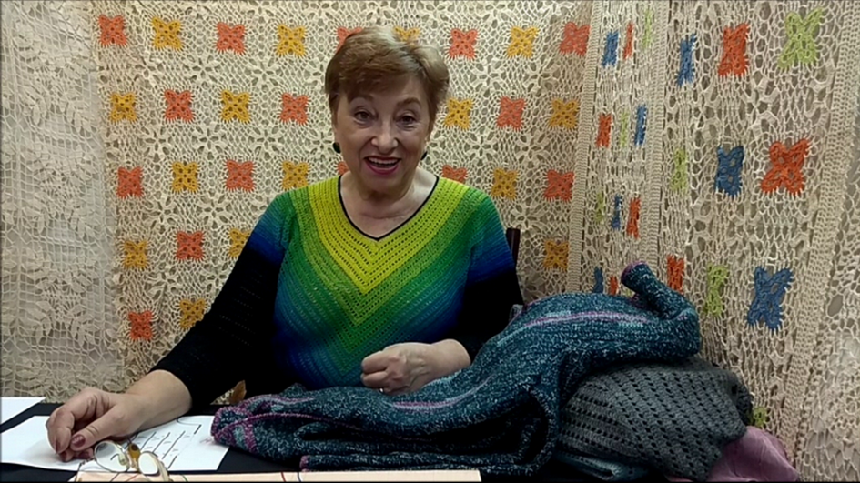 Нагрудная вытачка на плотном поперечном вязании от О. С. Литвиной.