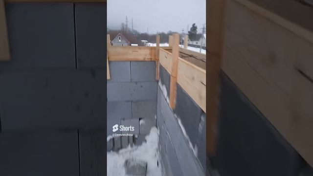 Всё готово к приёму бетона. Трудовые будни.