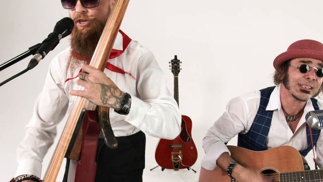 Фрикинг Аут - Лег на провода