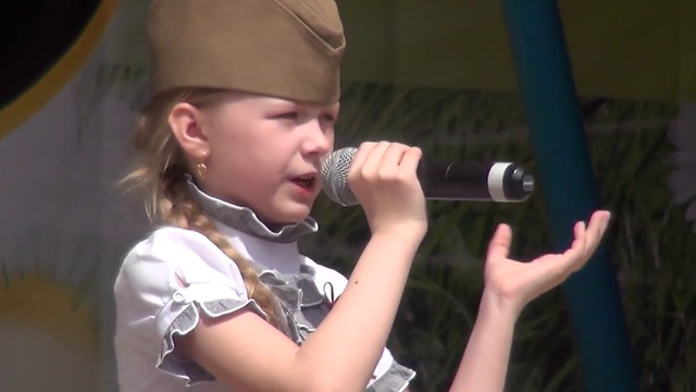 Песня_Служить России - испол. Елена Бобр