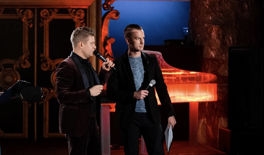 ПЕСНИ СО ЗВЁЗДАМИ (Митя Фомин и группа 30.02.) (репортаж)