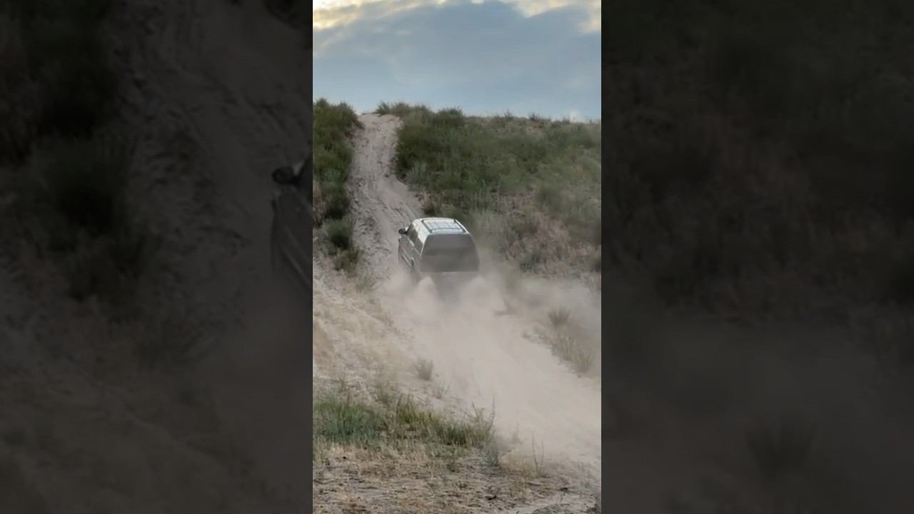 Форд Эпедишн 5.4 V8 по песку в гору