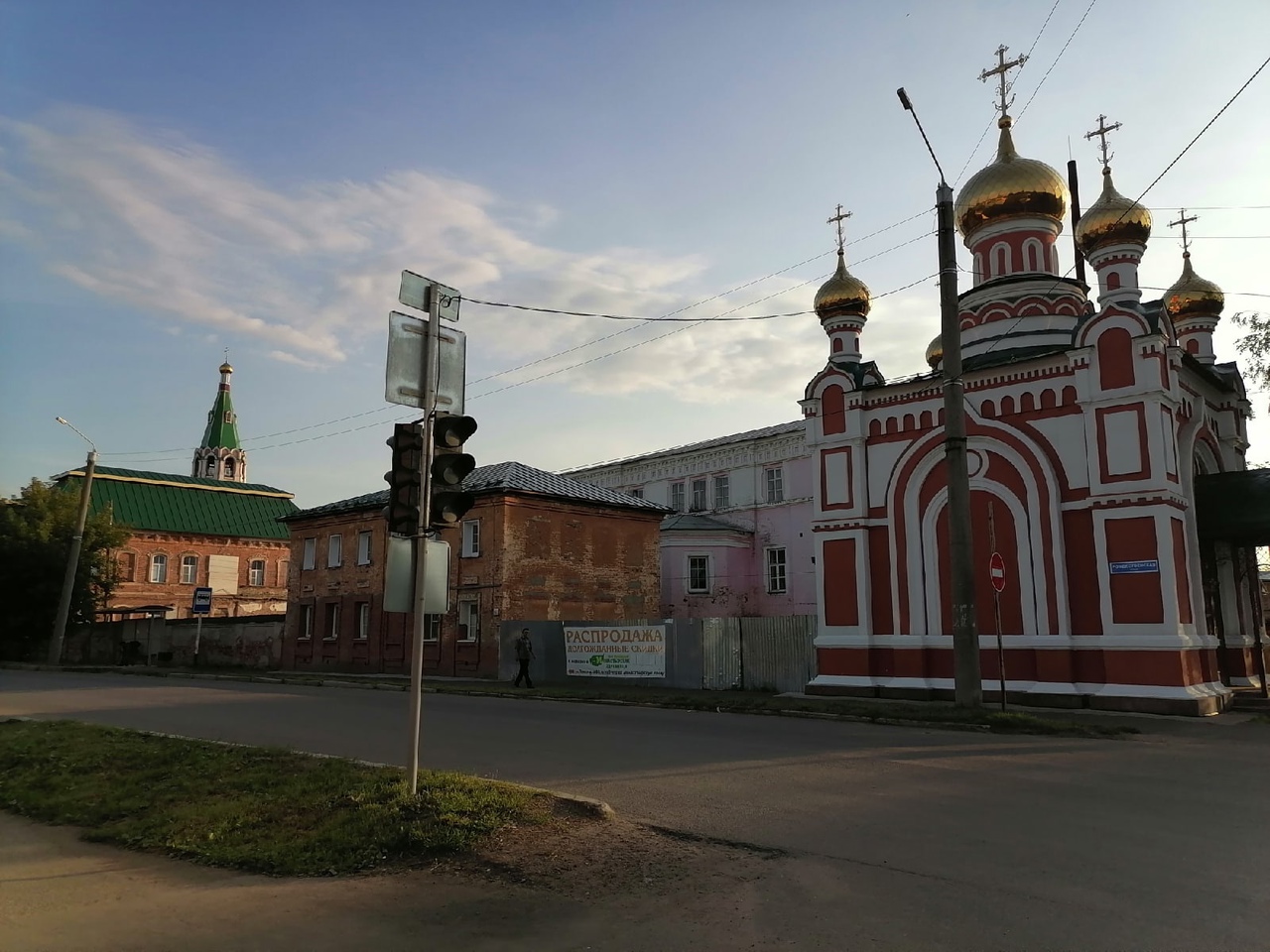 СЛОБОДСКОЙ. Моностыри. Дом без единого гвоздя. АЛЫЕ ПАРУСА.