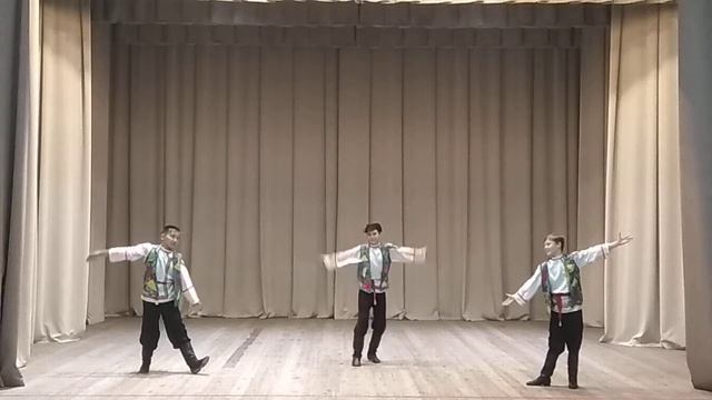 Танцевальный ансамбль "Молодцы" (МЭЦ с. Верх-Тула)