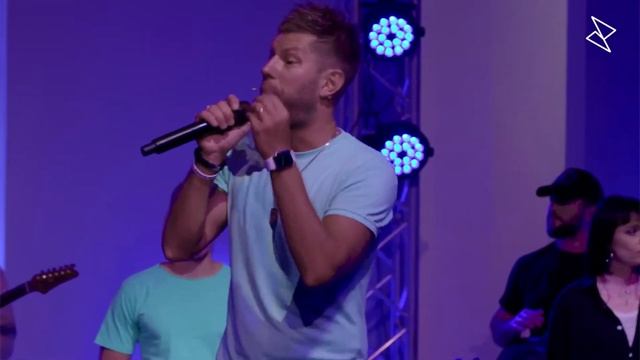 "Приводя Бога в действие"