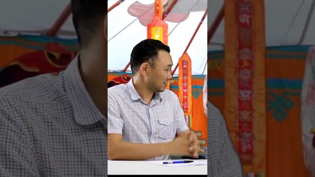 Жизнь в степи без лошади не очень мыслима.... но есть крупный рогатый скот и колесный транспорт